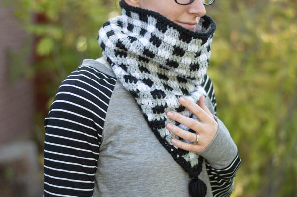 Triangle Cowl Crochet Pattern Crochet Triangle Infinity Scarf Zeens
